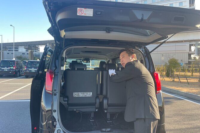 Private transfer from Kansai International airport to Osaka - Detailed Review of the Transfer Experience