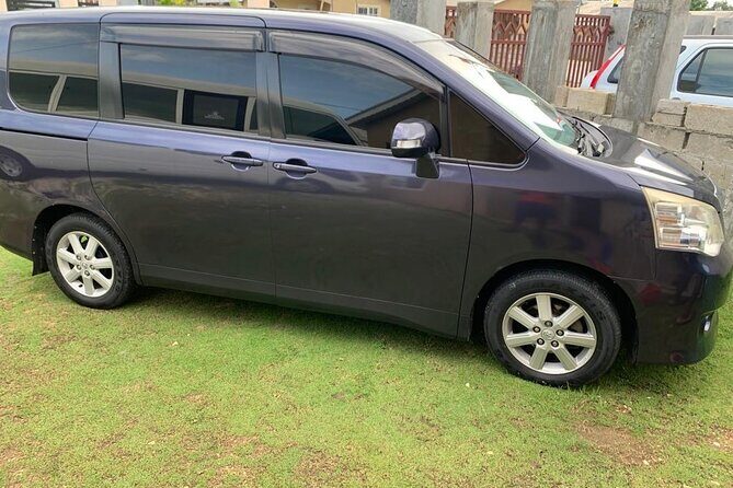 Private Transfer from Montego Bay Airport to Falmouth Area - The Driver Experience and Customer Ratings