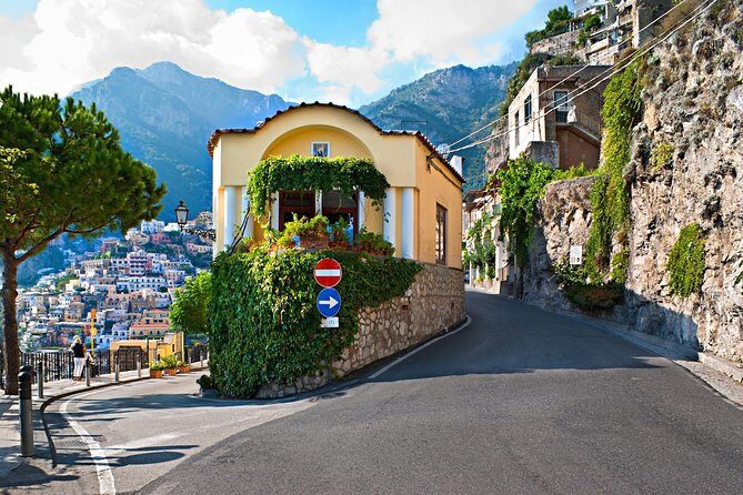 Private Transfer: from Naples (hotel-airport-train station) to Positano (hotel) - Who Should Consider This Service?