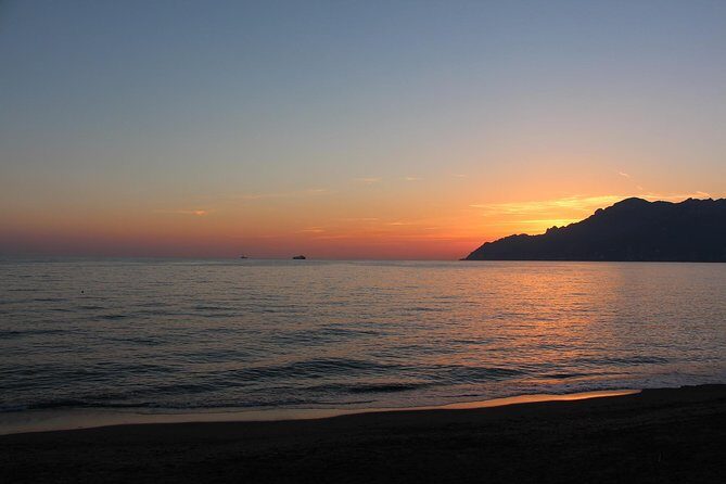 Private transfer from Naples to Amalfi, 2h of sightseeing stop - In The Sum Up
