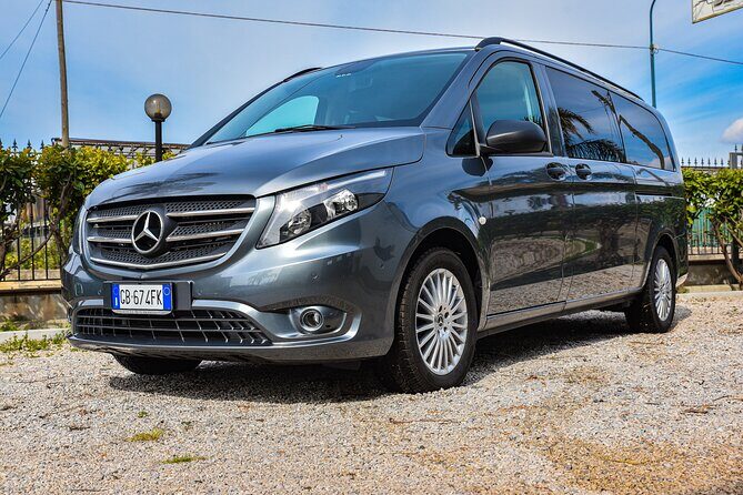 Private transfer from Naples to Sorrento or return - A Practical and Friendly Ride: What You Can Expect