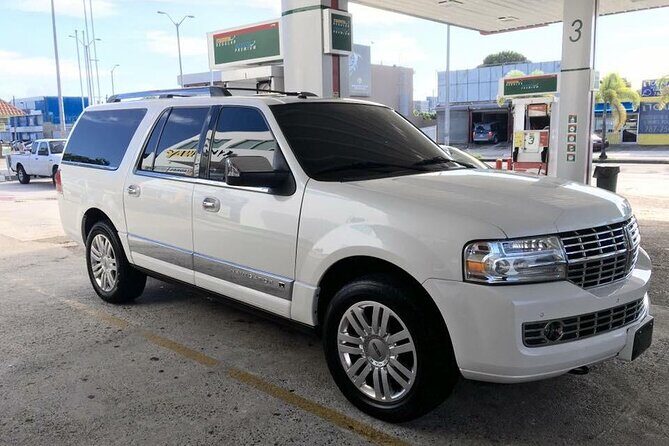 Private Transfer from New York J.F. Kennedy Airport (JFK) to New York - The Experience From Arrival to Destination