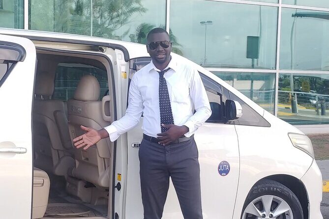 Private Transfer From Norman Manley Airport to Kingston one way - A Close Look at the Experience