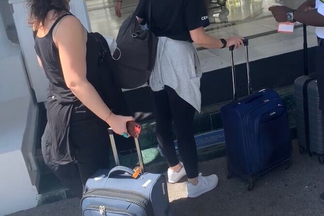 Private Transfer From or To Airport to Grand Palladium - What to Expect from This Transfer Service