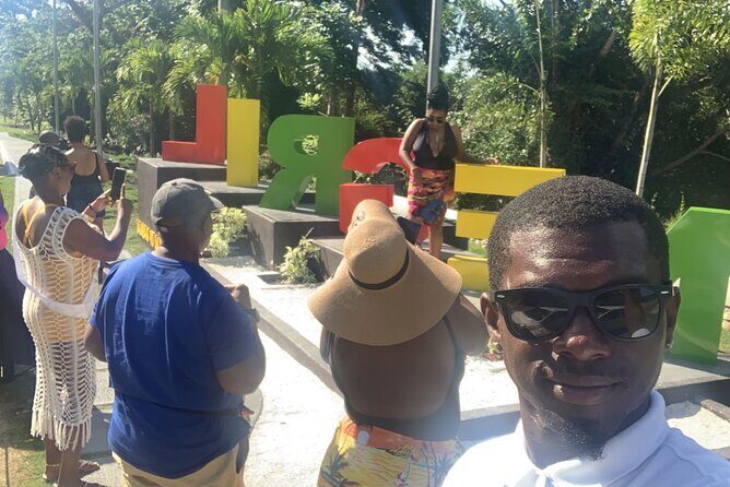 Private Transfer From or To Airport to Rui Negril - The Details of the Transfer Experience