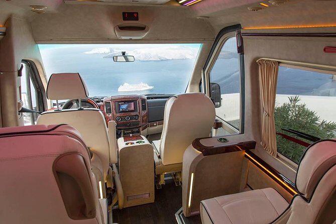 Private Transfer , from or to Santorini Airport / Port / Hotel - Key Points