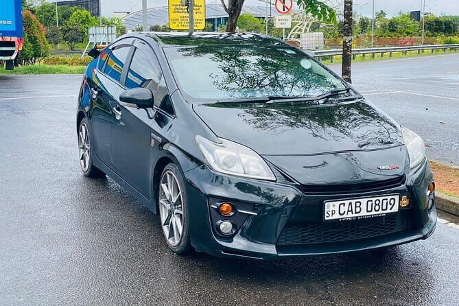 Private Transfer from Pidurutalagala to Sri Lanka Colombo Airport (CMB) - Limitations and Considerations