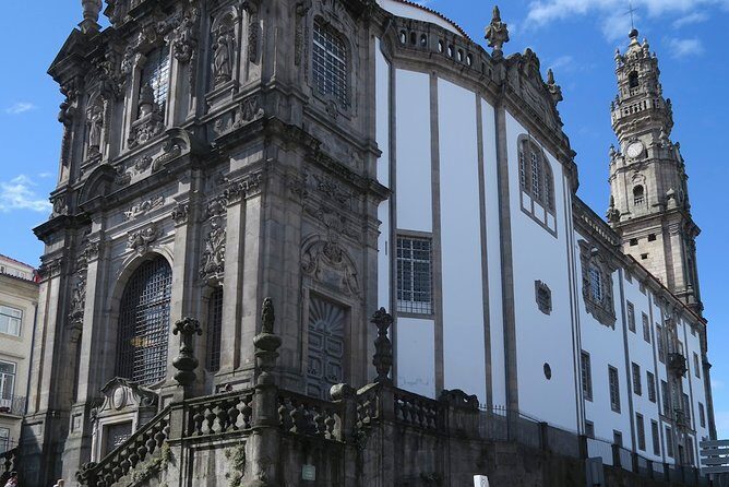 Private Transfer from Porto airport to Porto city, or Porto city to airport - The Sum Up
