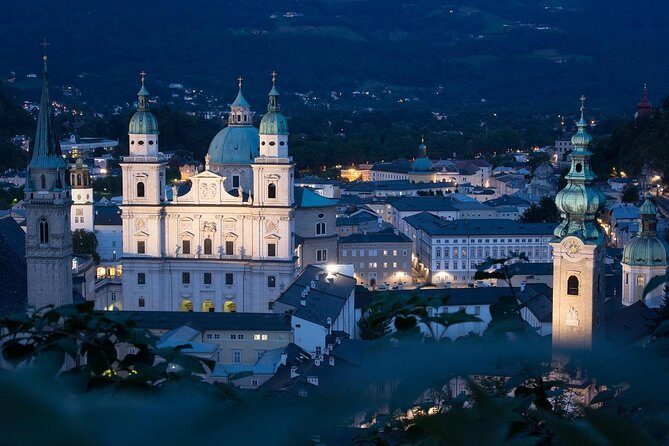 Private Transfer from Prague to Salzburg with 2h of Sightseeing, Local Driver - The value proposition
