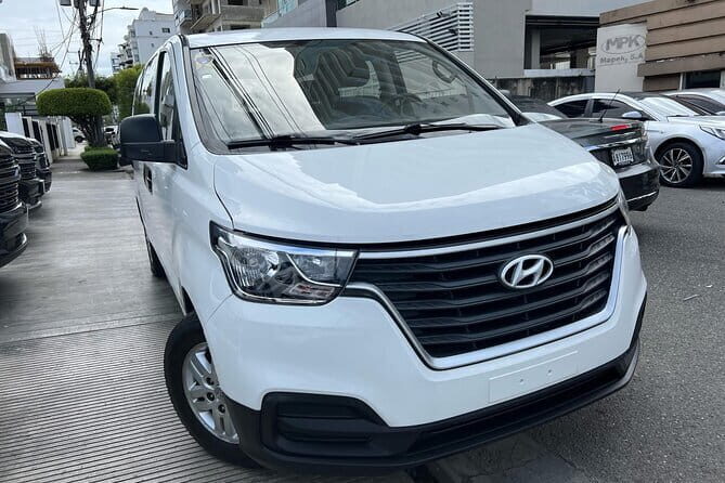 Private transfer from Puntacana airport to hotels-luxury services - Key Points