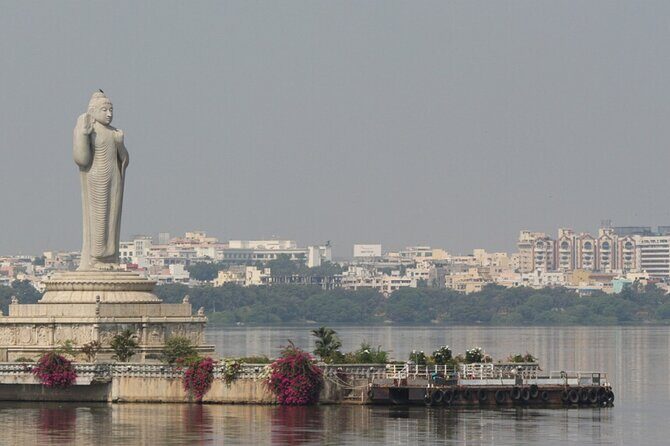Private Transfer from Rajiv Gandhi (HYD) Airport to Hyderabad - Who Should Consider This Service?