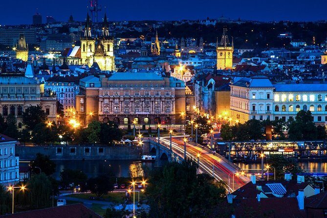 Private Transfer from Salzburg to Prague with local English-speaking driver - The Experience: What to Expect During Your Transfer