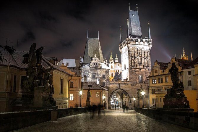 Private Transfer from Salzburg to Prague with local English-speaking driver - Who Will Love This Transfer?