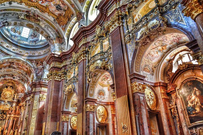 Private transfer from Salzburg to Vienna, 2 hours for sightseeing - A Comfortable and Flexible Way to Travel