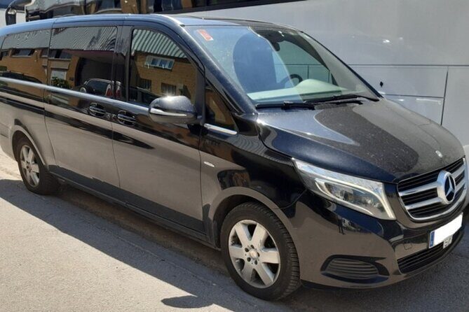 Private Transfer from San Sebastian city to Bilbao Airport - The Experience in Detail