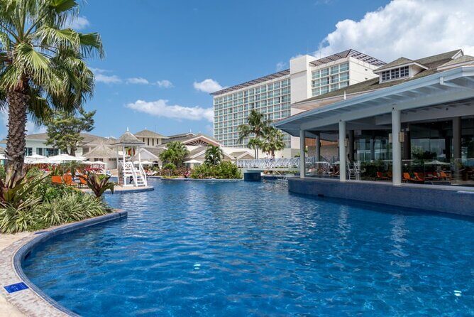 Private Transfer from Sangster Airport to Moon Palace Resort - What to Expect from This Transfer Service