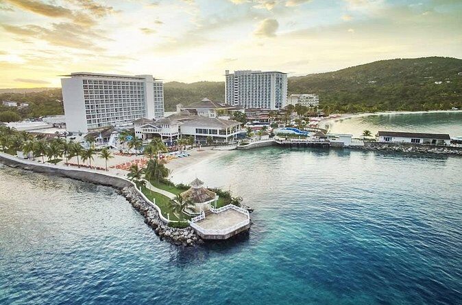 Private Transfer from Sangster Airport to Moon Palace Resort - Analyzing the Value