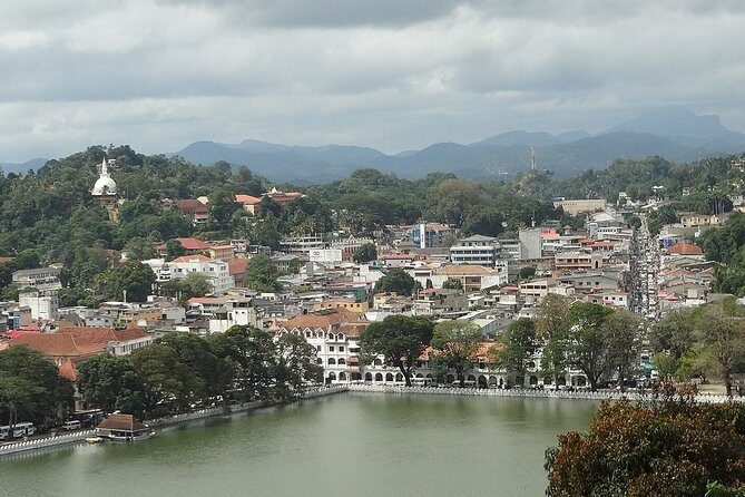 Private Transfer from Sri Lanka Colombo Airport (CMB) to Wattala - The Experience in Detail
