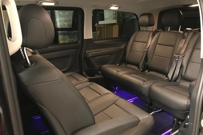 Private Transfer from Sunshine Coast Airport to Noosa up to 5 pax - Meeting Points and Availability