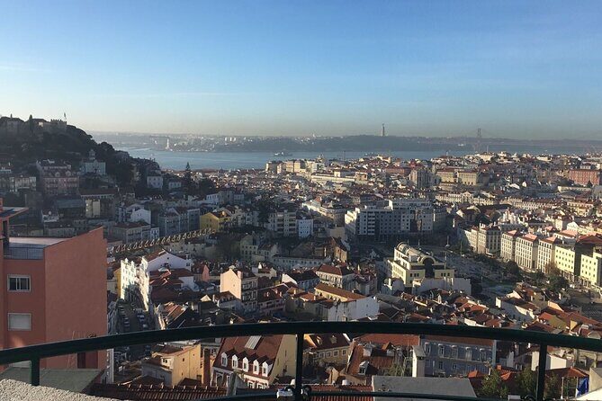 Private Transfer from/to Lisbon Airport to City Centre - Frequently Asked Questions