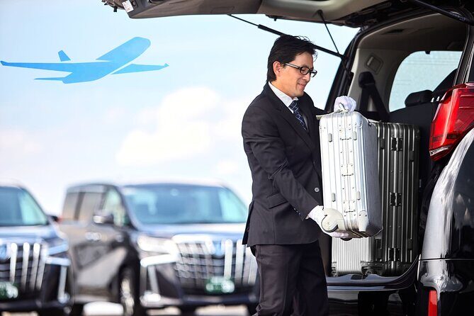 Private Transfer from Tokyo to Haneda Airport - Key Points