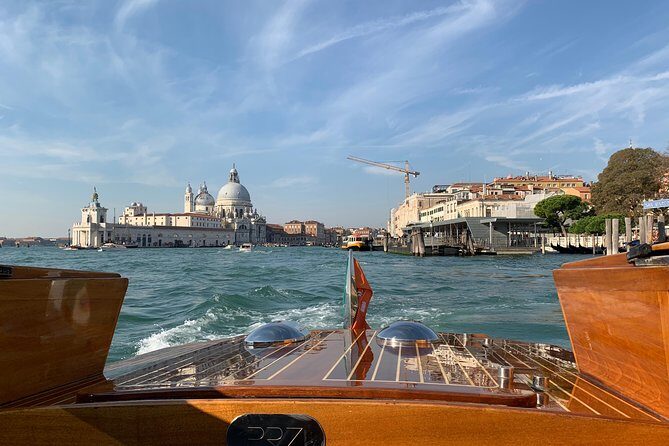 Private Transfer from Venice Airport to Hotel in Venice City Center - The Experience: A Closer Look