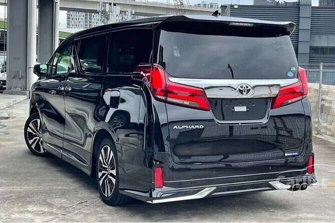 Private Transfer Hong Kong City to Hong Kong Airport HKG by Van - The Experience: From Booking to Drop-Off