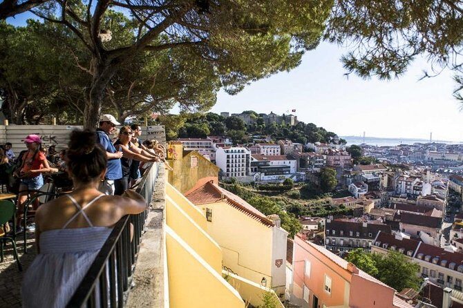 Private Transfer inside Lisbon(3pax) - Frequently Asked Questions