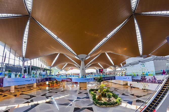 Private Transfer : Kuala Lumpur Airport to Kuala Lumpur Hotel - The Sum Up