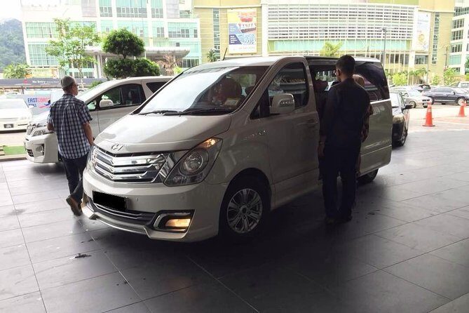 Private Transfer: Kuching International Airport to Hotel - Key Points