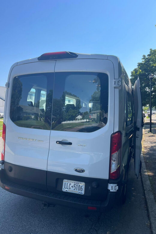Private Transfer: LaGuardia Airport to Manhattan Up to 10pax - A Practical Overview of the Service