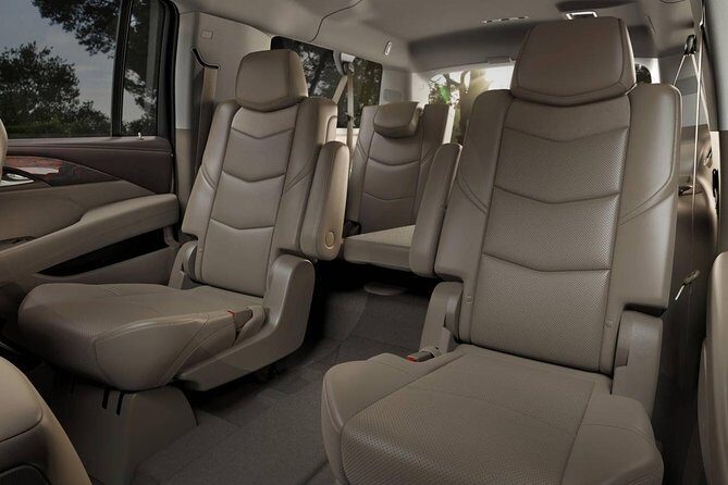 Private Transfer: Las Vegas to LAS Airport by Luxury SUV or Limousine up to 8 p - Practical Tips for Booking and Enjoying Your Transfer