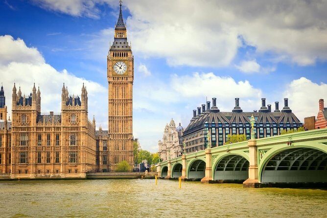 Private Transfer: London to Heathrow Airport LHR by Business Car - Introduction