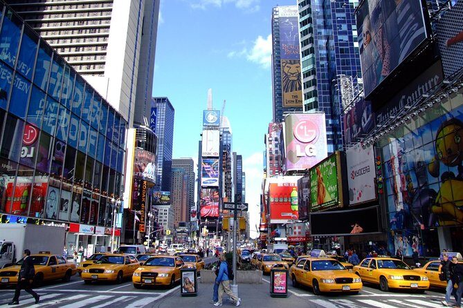 Private Transfer: New York to LaGuardia Airport LGA by Luxury SUV - The Sum Up