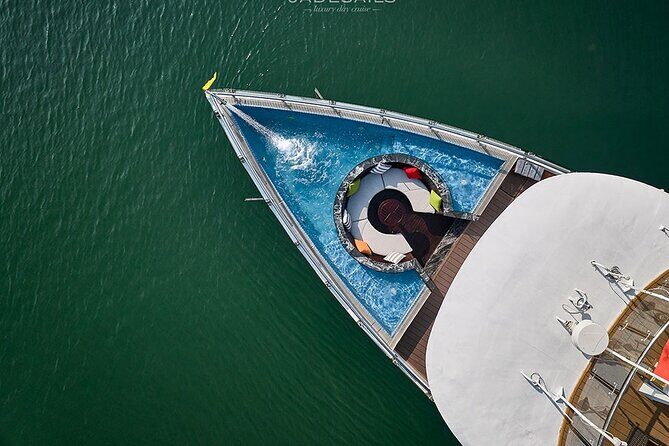 Private Transfer on Expressway & Luxury Cruise 07 Hours on Bay - FAQs