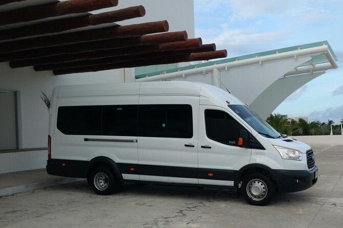 Private transfer round trip (Playa del Carmen) - What is the Service Offering?