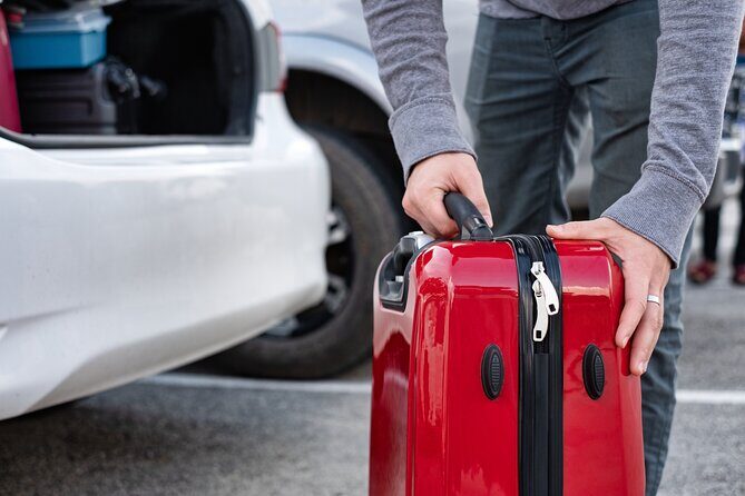 Private Transfer to and from SAN San Diego International Airport - Who Should Consider This Service?
