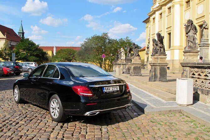 Private Transfer to Prague from Berlin - Key Points
