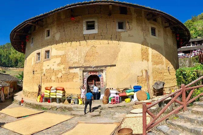 Private Transfer to Tianluokeng Tulou and HongKeng Hakka Tulou from Xiamen City - Key Points