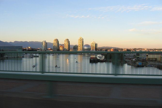 Private Transfer, Vancouver Intl. Airport to Vancouver, BC - VIP, SUV Transfer. - FAQ About the Vancouver Airport VIP SUV Transfer