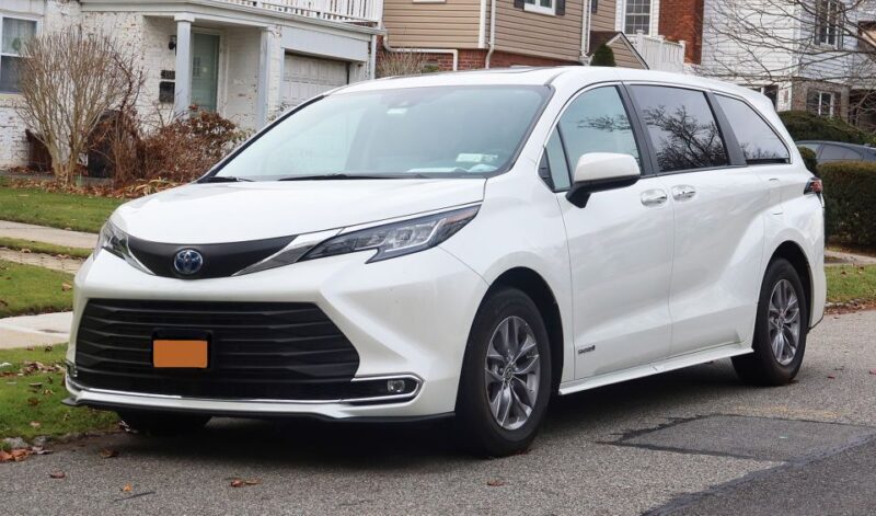 Private Transfers between LGA Airport and New York City - The Journey from LGA to Manhattan