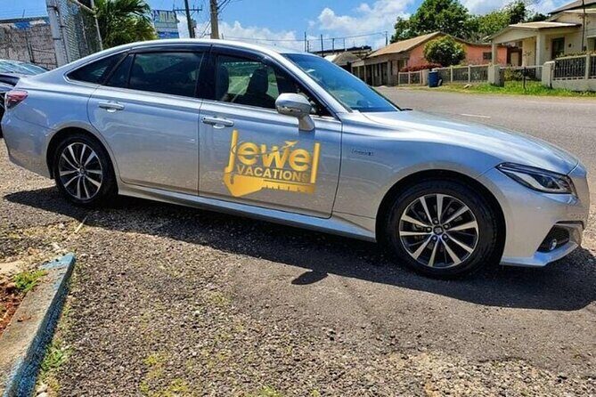 Private Transfers: Montego Bay Airport  Sandals Southcoast - The Experience of the Ride