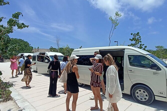 Private Transfers To Cancun Int'l Airport, from Playa Del Carmen - Vehicle Options and Comfort