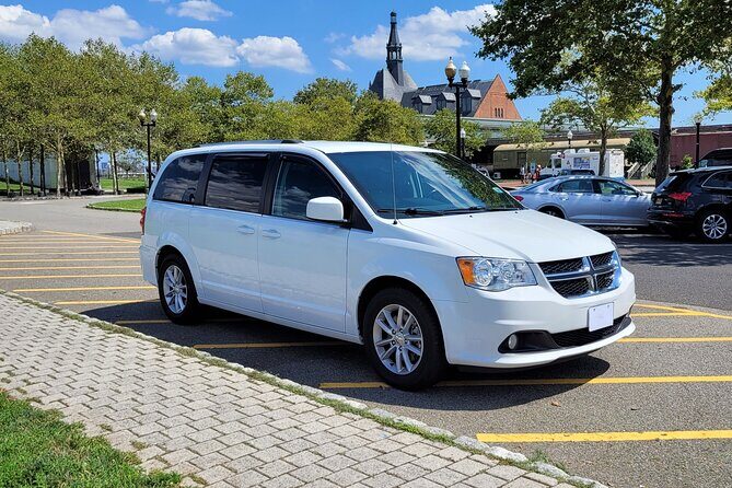 Private Transport from Newark Airport to Times Square New York - Who Will Love This Service?