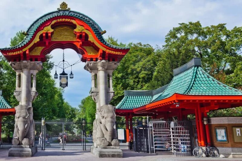 Private Transport to Berlin Zoo with Skip-the-line Ticket - Key Points
