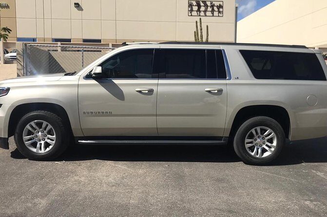 Private Transportation in Cabo - Introduction: Smooth, Private Transport — But Is It Right for You?