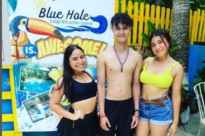 Private Transportation to Blue Hole & Dunns River Falls-w Drinks! - Analyzing the Value