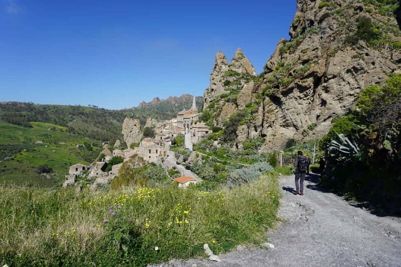 Private Trek from Pentedattilo to Rocche di Santa Lena - Authenticity and the Experience of Calabria