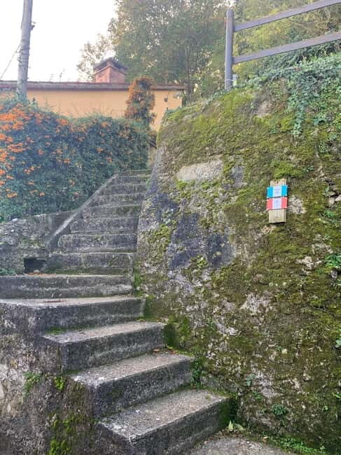 Private trekking of the 3 Towers with aperitif at Loggia - An In-Depth Look at the San Marino Trekking Experience