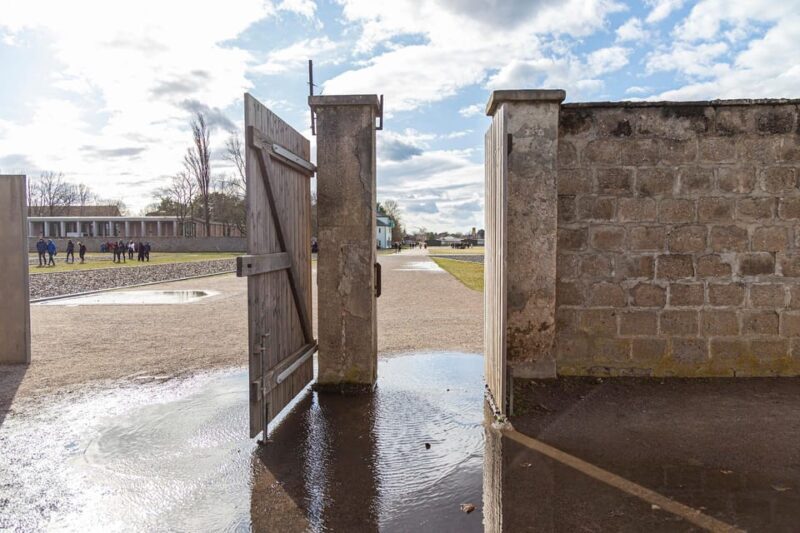 Private trip: Berlin to Potsdam, Sachsenhausen, local driver - FAQ